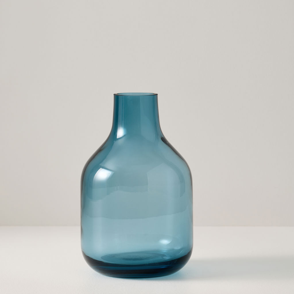 Vase en verre bleu 8 po Torre & Tagus | Tanguay