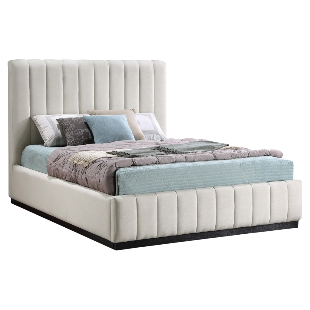 Lit complet Très grand lit Meridian Furniture LUCIABEIGE-K | Tanguay