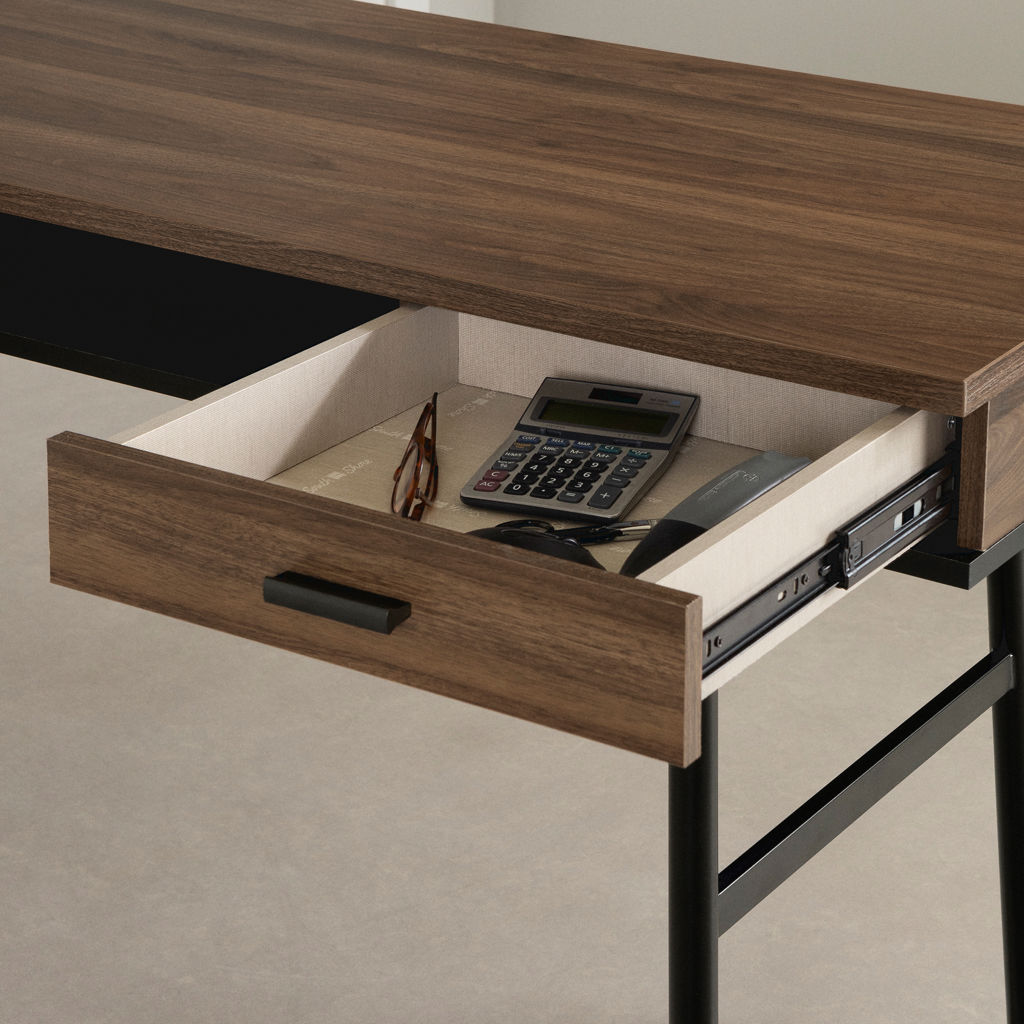 Bureau de travail en L avec prise intégrée - Edmon South Shore 14656 ...