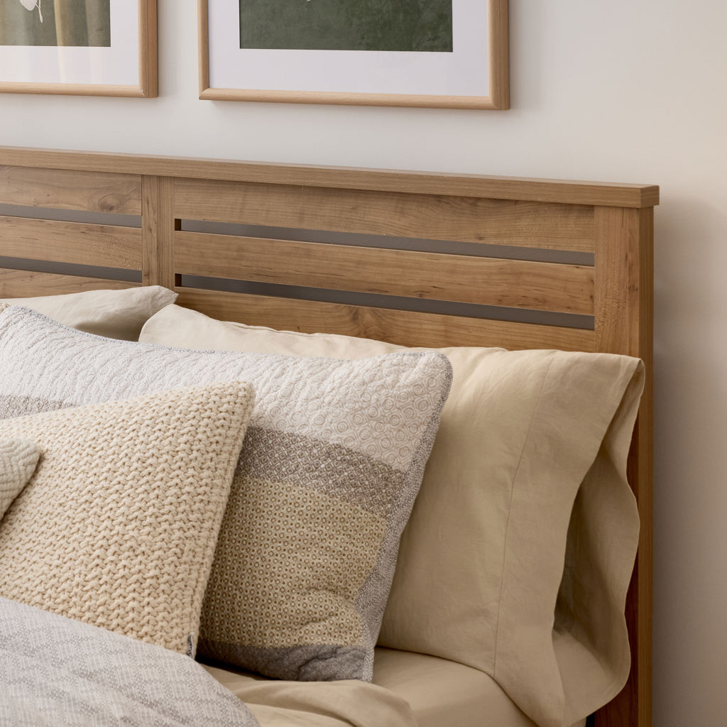 Lit avec tête - Grand (sommier requis) Meq *5757Q/LIT | Tanguay