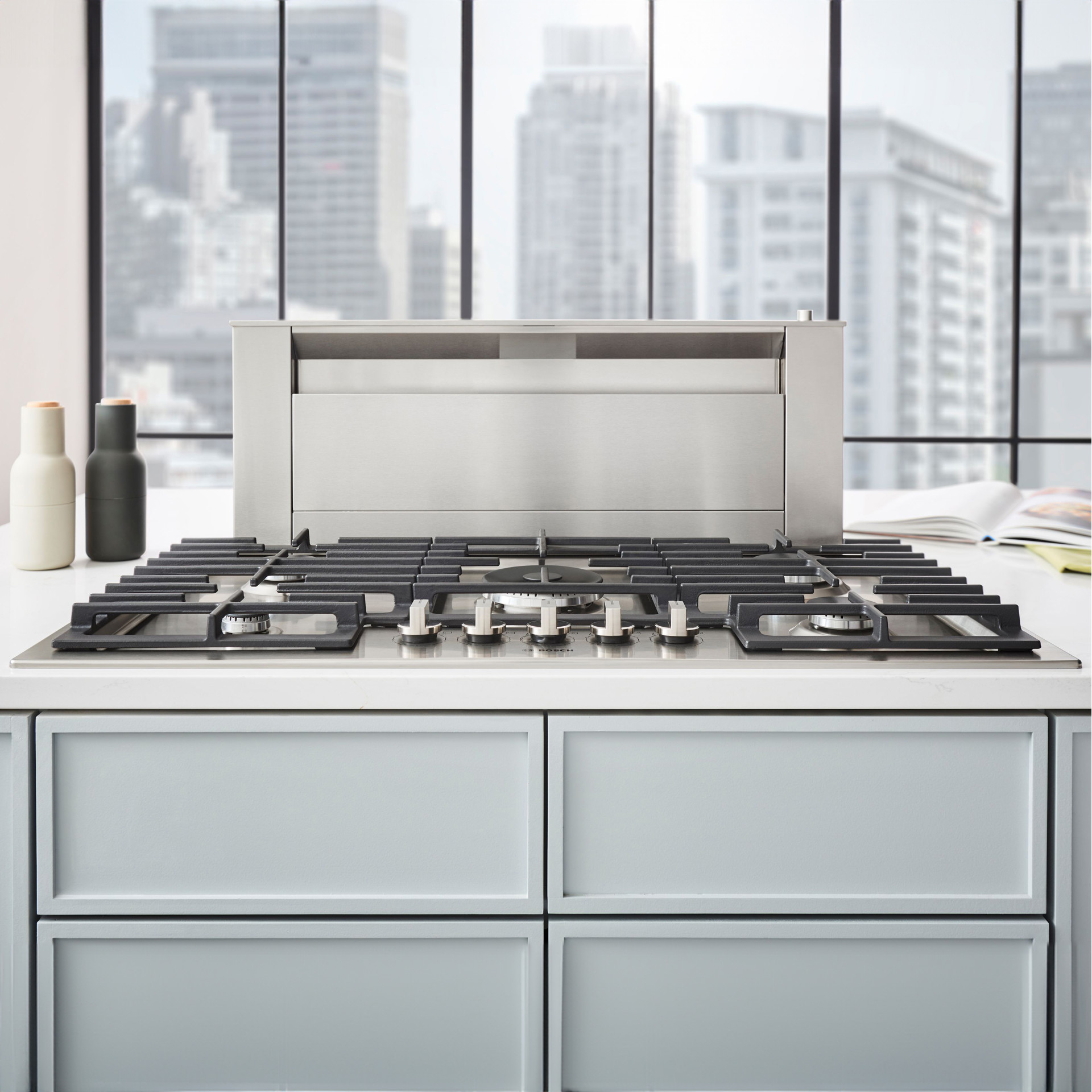 Hotte rétractable et escamotable 36 po Bosch HDD86051UC | Tanguay L ...