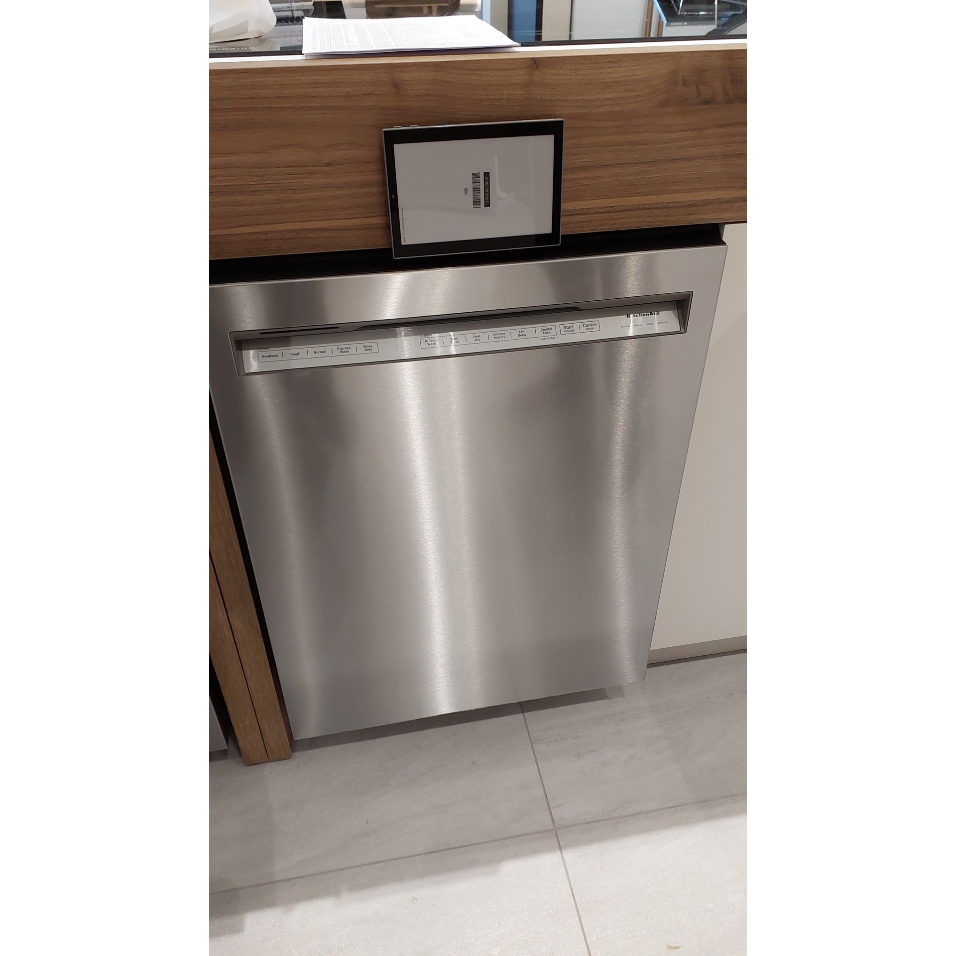 Lave-vaisselle grande cuve - Légères imperfections KitchenAid ...