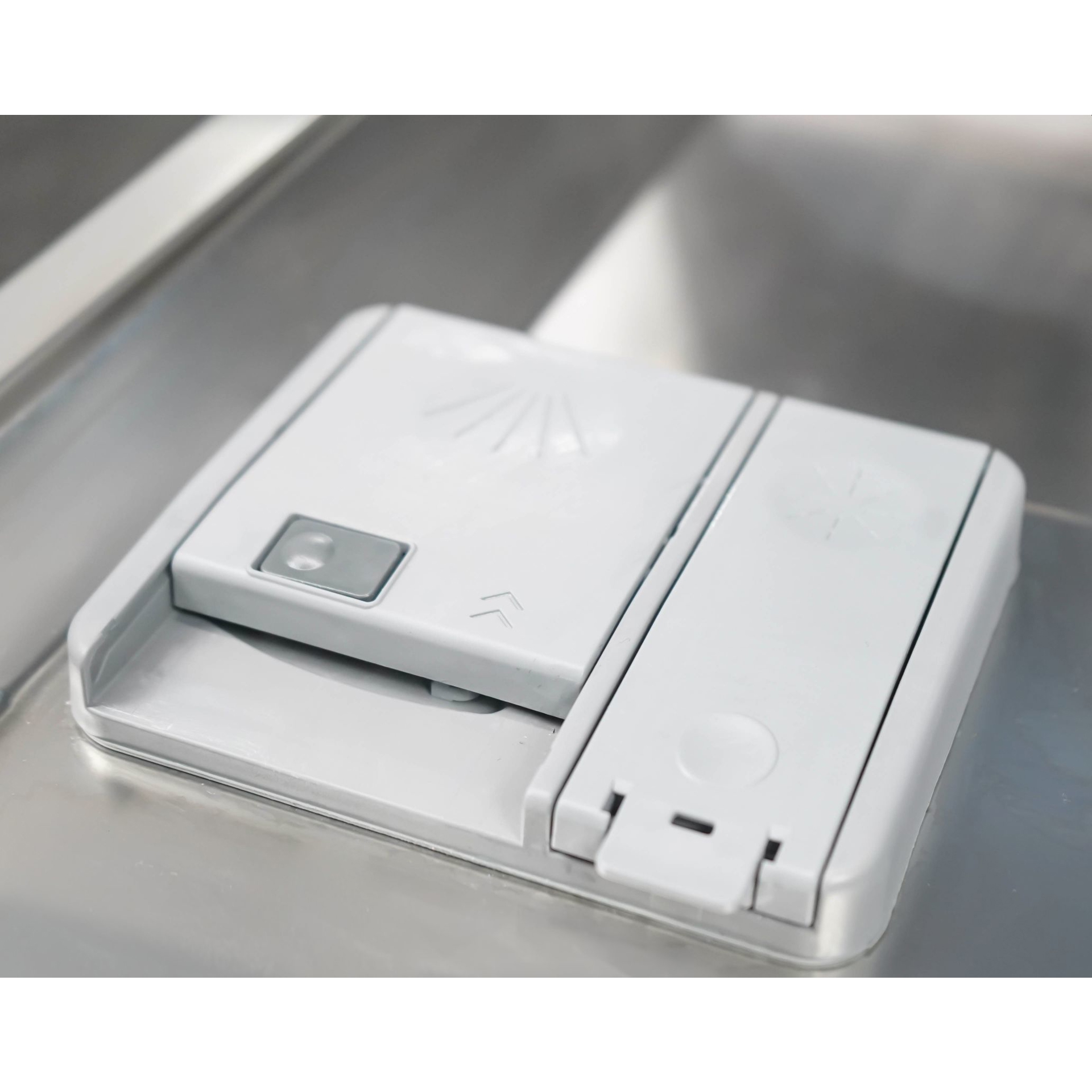 Lave-vaisselle 18 po de large Danby DDW18D1ESS | Tanguay