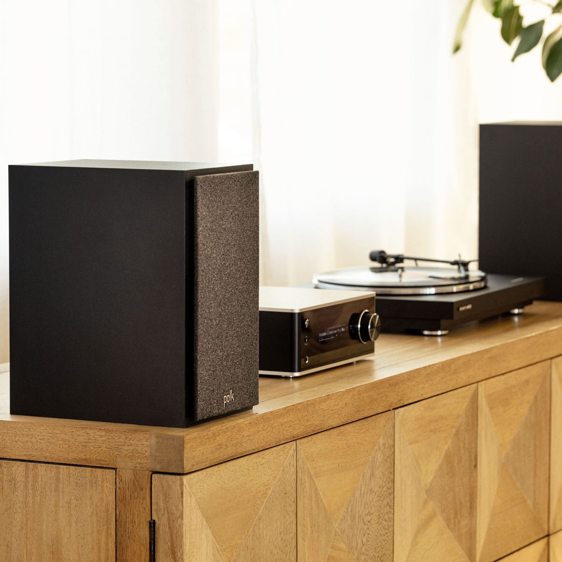 Monitor XT15 150W Bookshelf Speakers (Pair) Polk Audio MONITOR XT15 ...