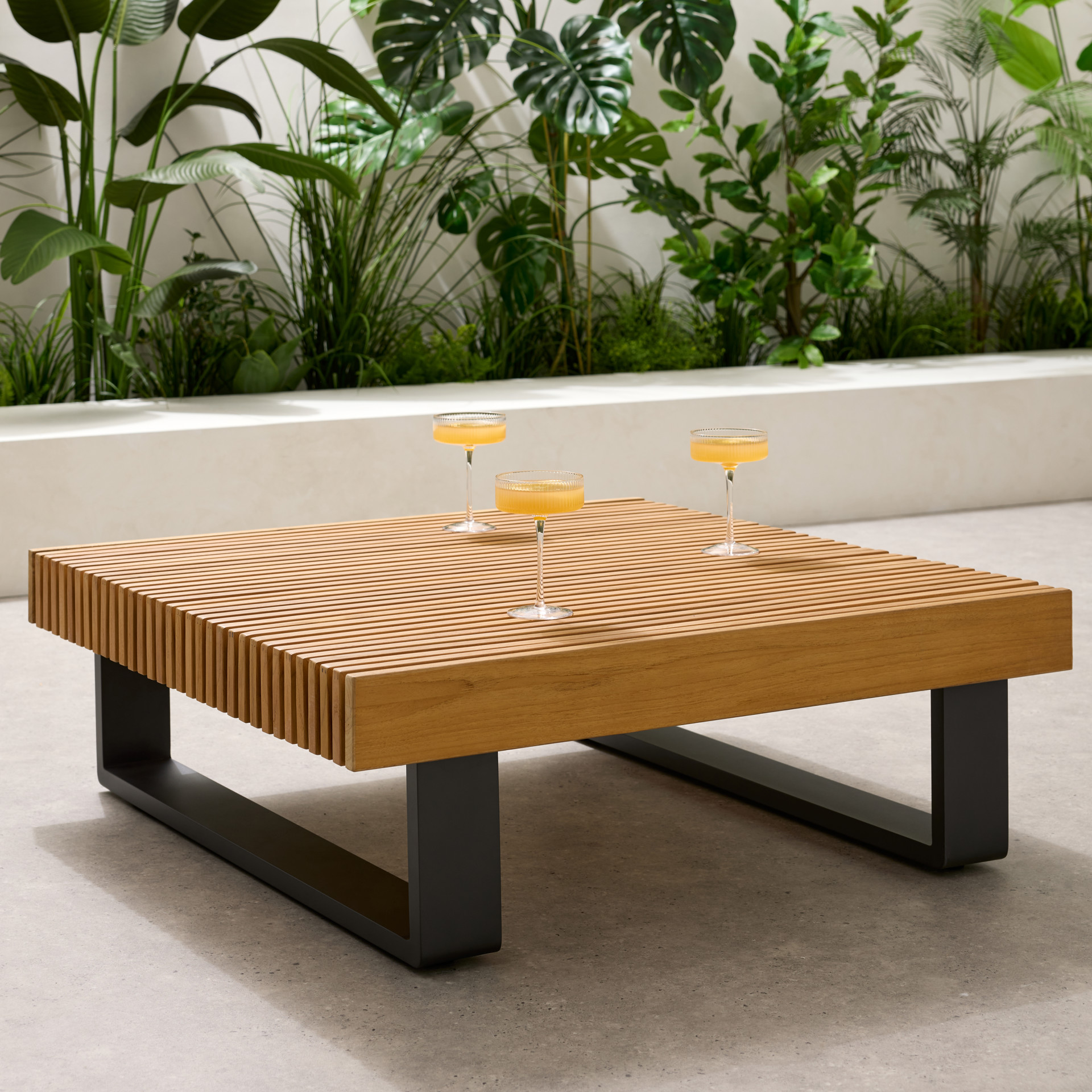 Table basse d'extérieur Homegard 1-203402 | Tanguay