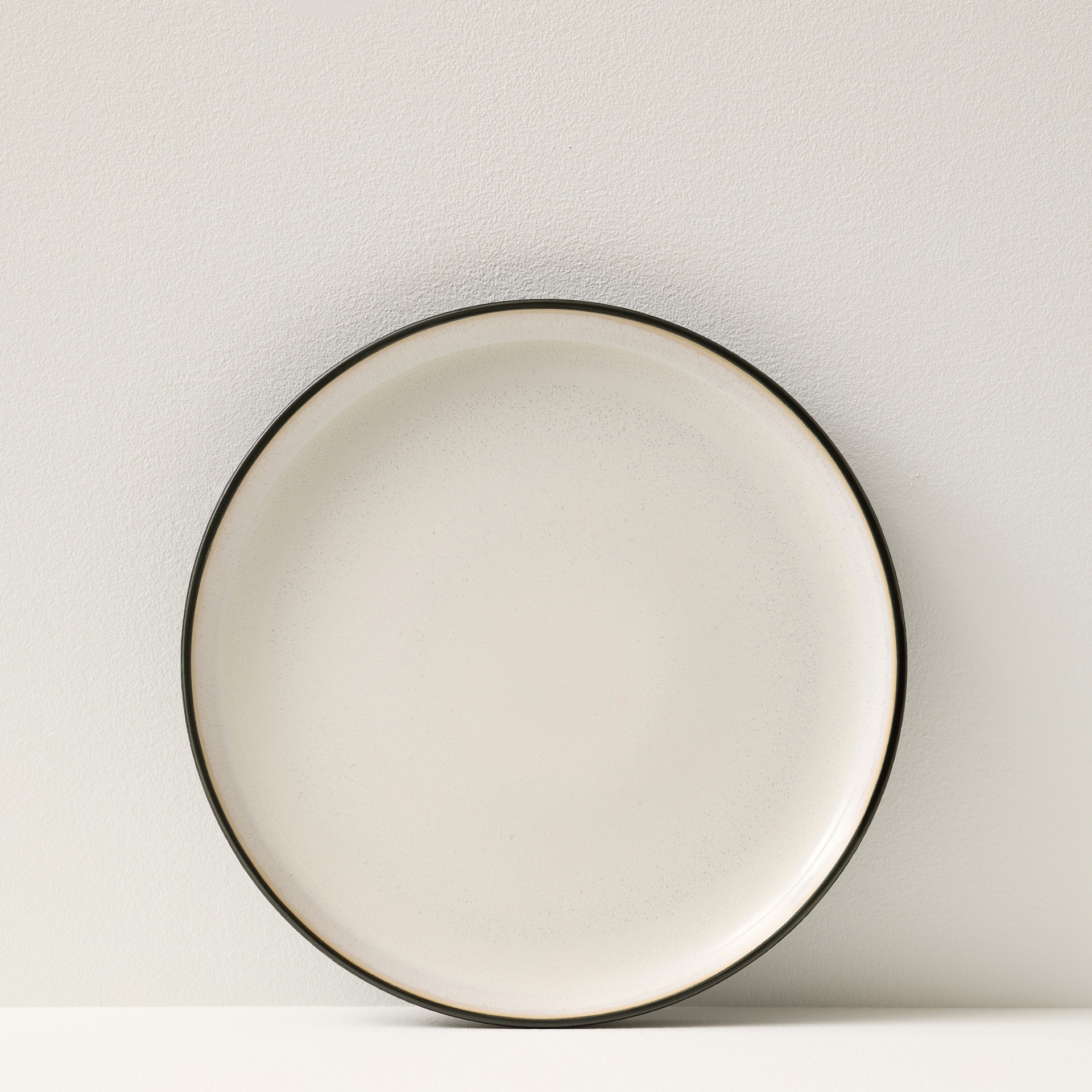 Ensemble de vaisselle Quartz Pur 12 pièces pour 4 personnes Brilliant 7198.079.12 | Tanguay