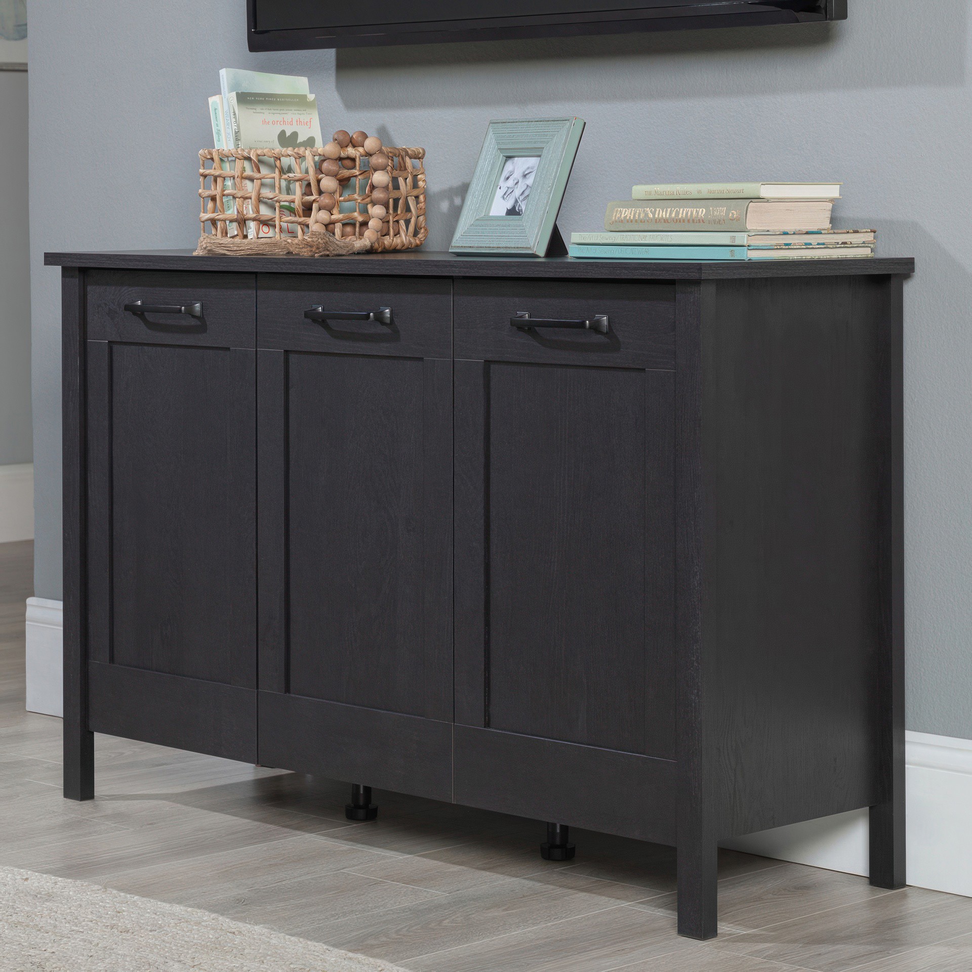 Meuble de rangement Sauder Select avec 3 portes Sauder 433978 | Tanguay