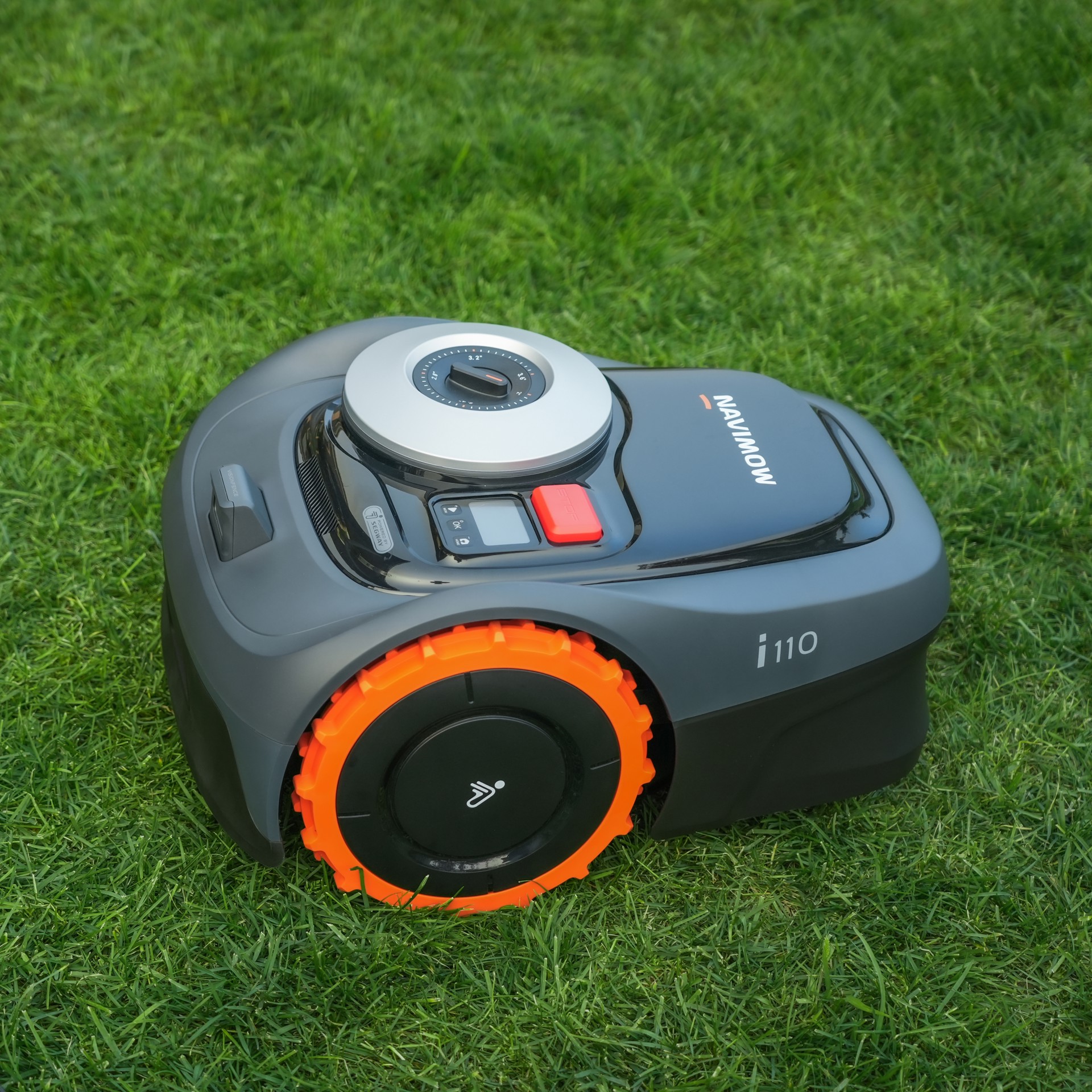 Segway Navimow l 800m2 Series Robotic Lawn Mower Segway I110N | Tanguay