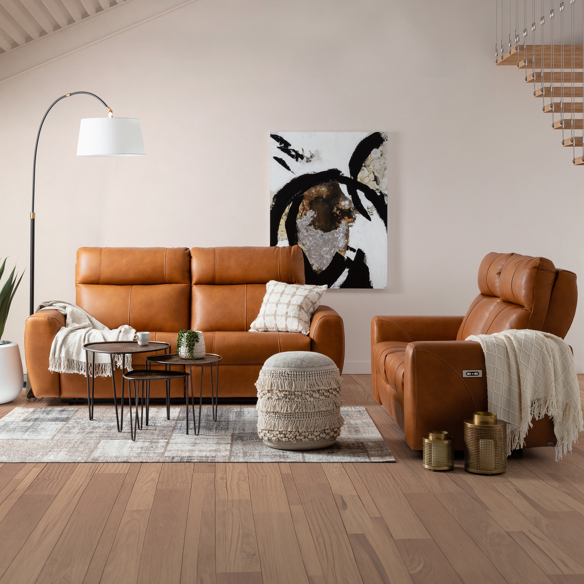 Power living room set in leather/ faux leather Elran *4094 | Tanguay